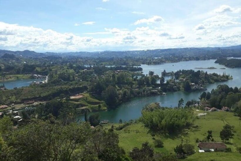 Medellin: Guatapé Day Tour with Coffee Farm Visit - An In-Depth Look at the Tour Experience