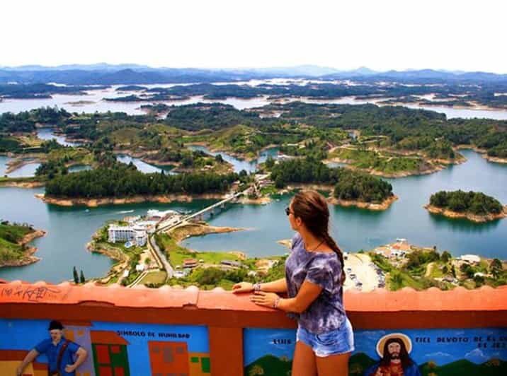 MEDELLÍN: GUATAPÉ, EL PEÑOL + PARAGLIDING! - A Detailed Look at the Tour Experience