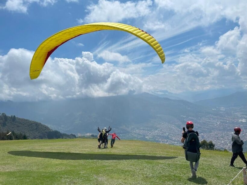 MEDELLÍN: GUATAPÉ, EL PEÑOL + PARAGLIDING! - Final Thoughts: Who Should Sign Up?