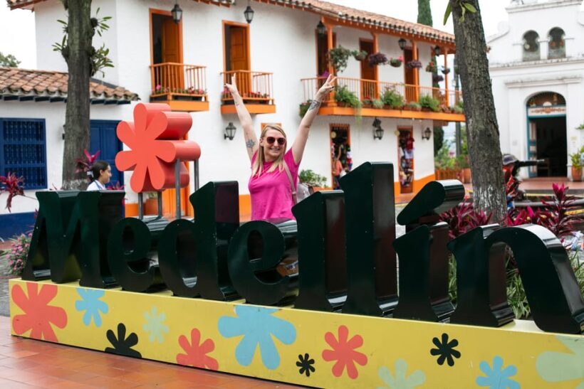 Medellin & Guatape: Three days of tour experience and magic - Transportation and Logistics