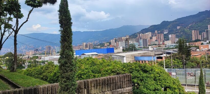 Medellín: Pablo Escobar Historical Tour Complete Experience - A Closer Look at the Experience