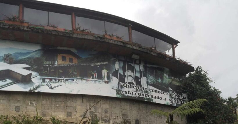 Medellín: Pablo Escobar Jail Private Tour - What to Expect: The Experience on the Ground