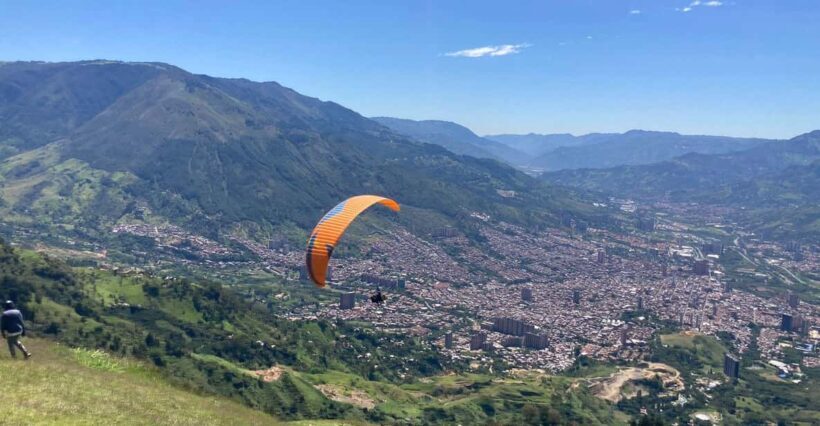 Medellín Paragliding - Go Pro Included - Key Points