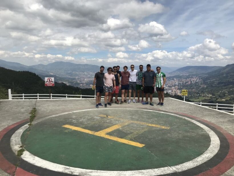Medellín: Private Pablo Escobar Tour with Cable Car Ride - A Closer Look at the Tour Itinerary