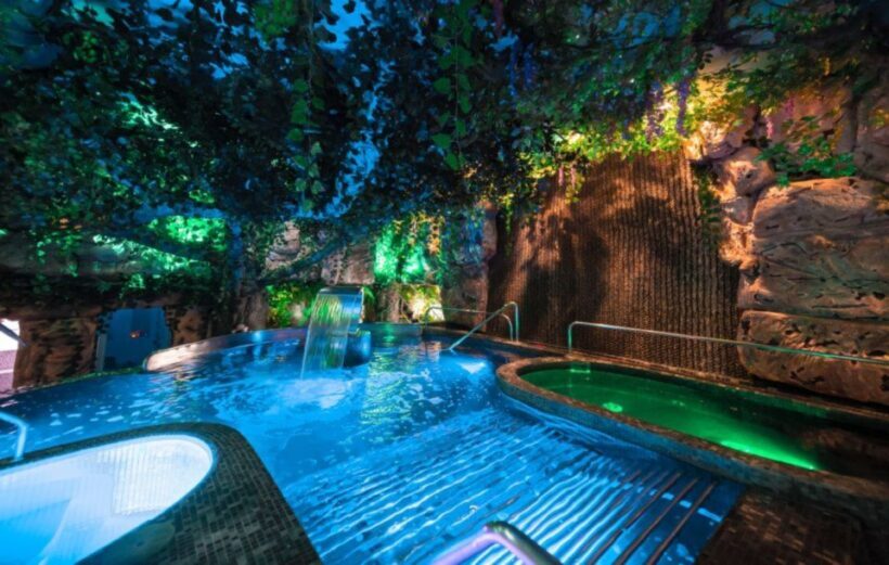 Medellin: Water Therapy, Facial & Steam Wellness Treatment - Sauna and Turkish Baths: Deepening the Relaxation