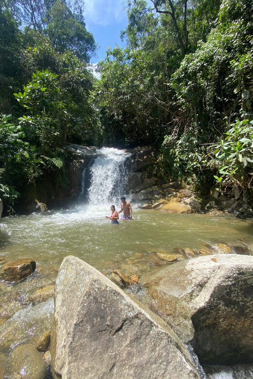 Medellin: waterfalls and naturals poolls tour - Key Points