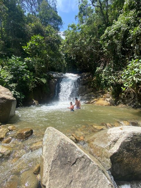 Medellin: waterfalls and naturals poolls tour - The Sum Up