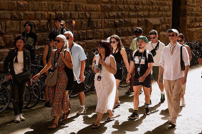 Medici's Mile Walking Tour plus Pitti Palace or Boboli Gardens Ticket - The Tour Experience: What to Expect
