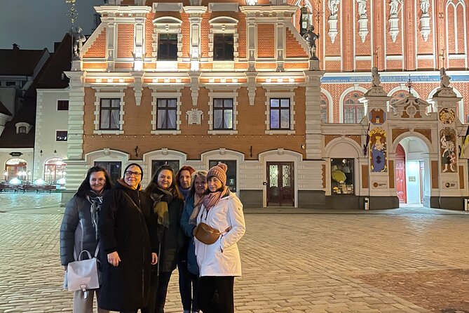 Medieval Experience: Guided Sightseeing and Food Tasting - Atmosphere and Ambience