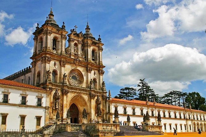 Medieval Knights Templar and Alcobaça Private Day Trip from Lisbon - What’s Included and What’s Not