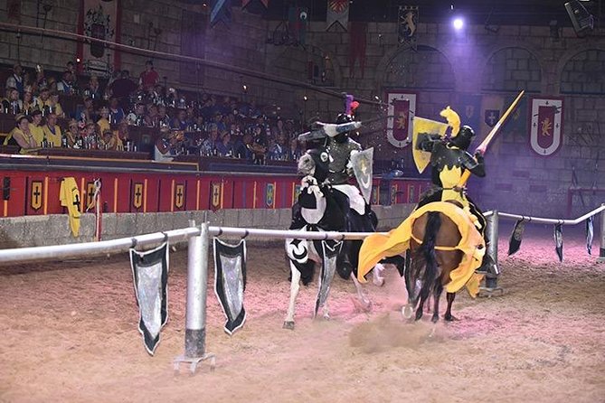 Medieval Show and Dinner at Castillo San Miguel With Transfer - Details of the Included Dinner and Beverages