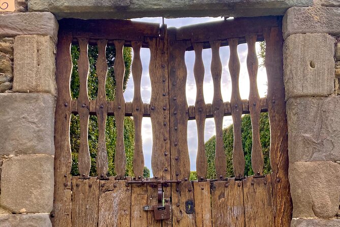 Medieval Towns and Nature Parks Exclusive Trip with Pickup - Practical Considerations