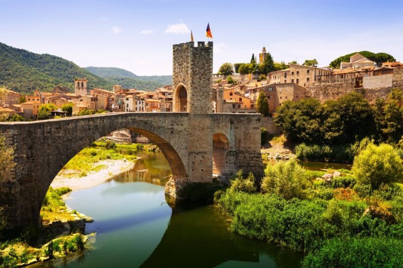 Medieval Towns of Catalonia Full-Day Car Trip from Barcelona - The Itinerary in Detail