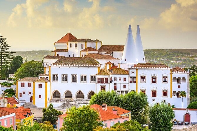Medieval Vila de Sintra Tour from Lisbon in Mercedes de Luxo - Price and Value