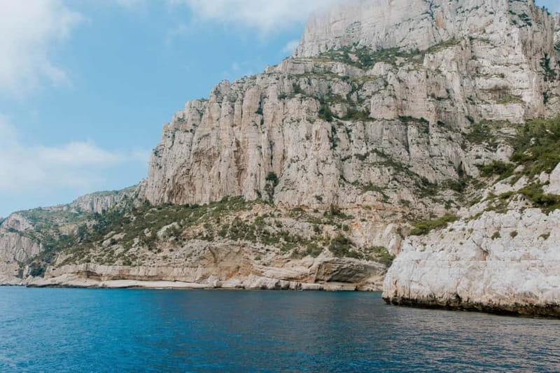 Mediterranean Dream: Cassis, Calanques boat & wine tasting - Key Points