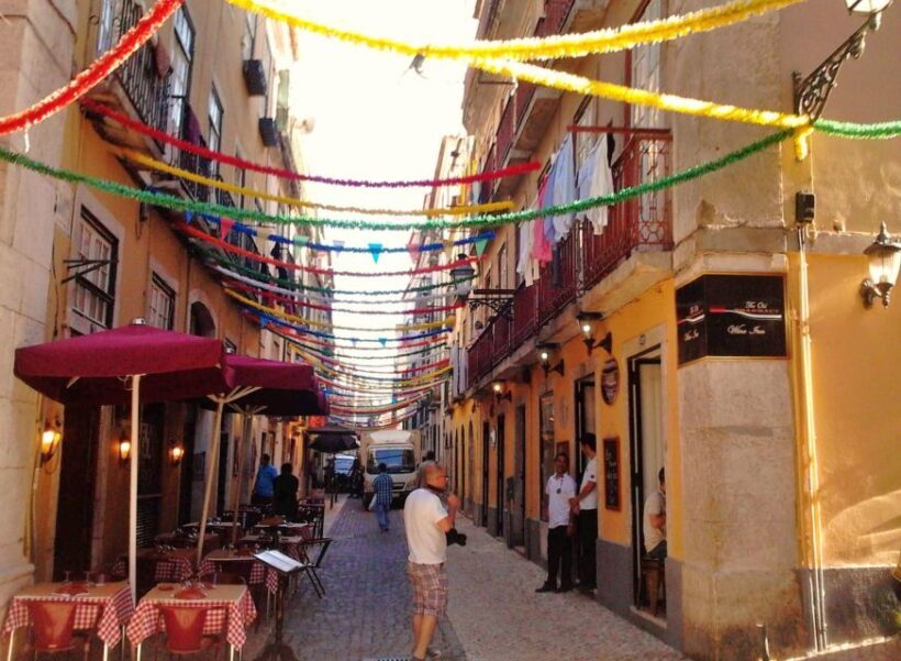 Meet old Lisbon with a Fado tour guide - An In-Depth Look at the Fado Tour in Alfama