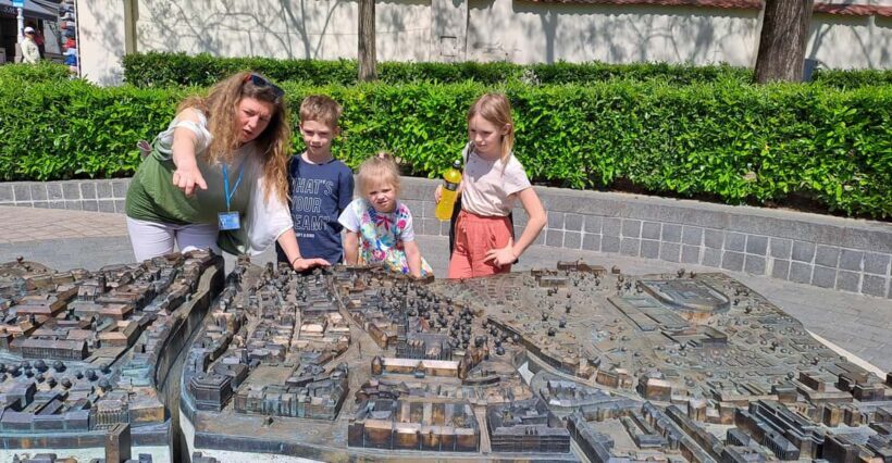 Meet Zagreb: City hightlights on a Private walking tour - Exploring Zagreb with a Local Touch