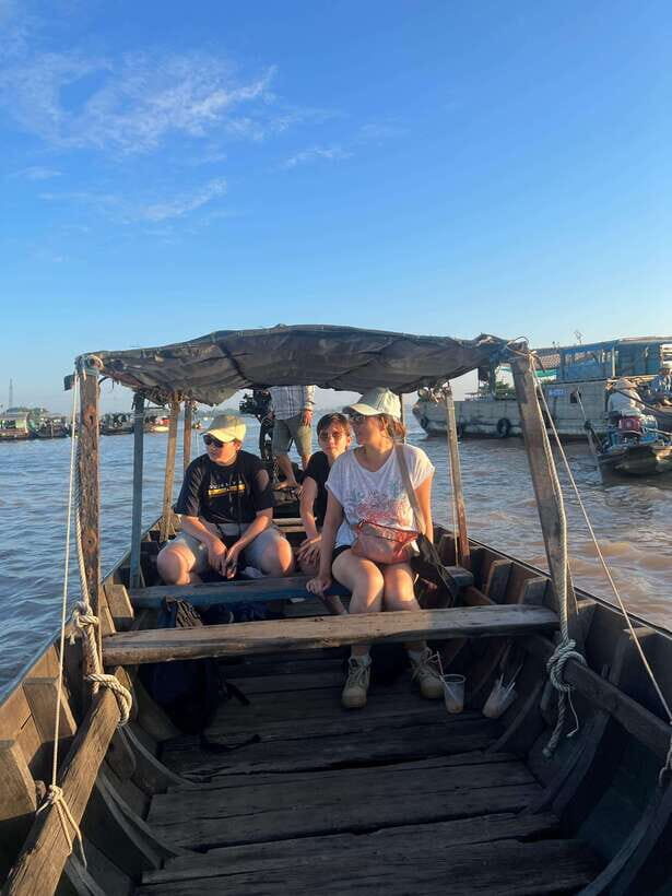 Mekong Delta 2 Day Tour With Pottery Village Floating Market - Key Points