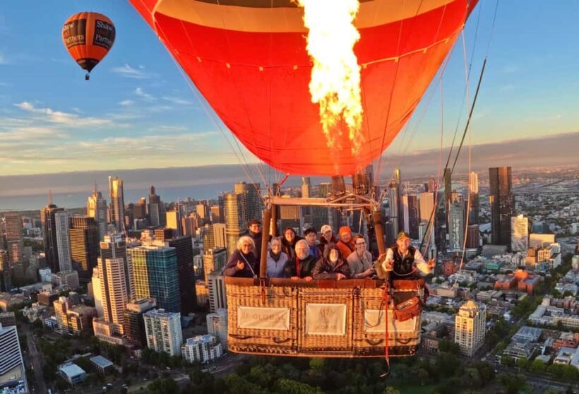 Melbourne: 1-Hour Hot Air Balloon Flight at Sunrise - An Overview of the Hot Air Balloon Experience