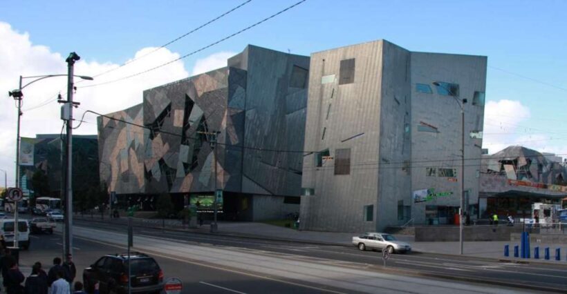 Melbourne 3-Hour Small Group Tour with Beach Boxes - What Does the Tour Include?