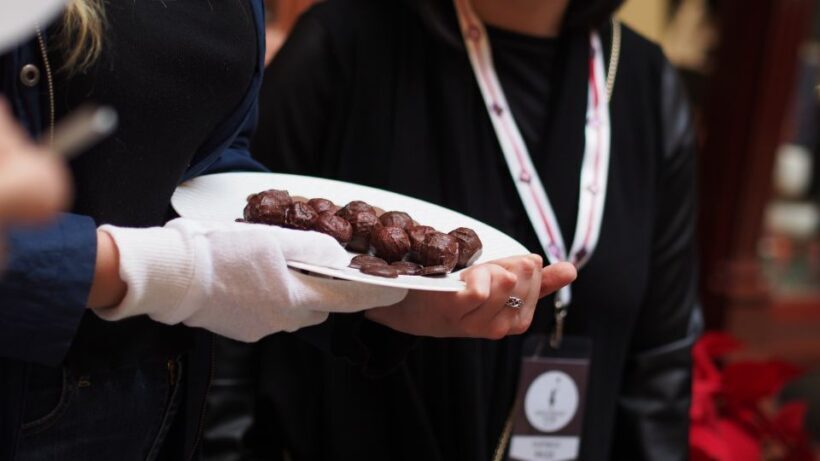Melbourne: Guided Chocolate Walking Tour of the city - Key Points