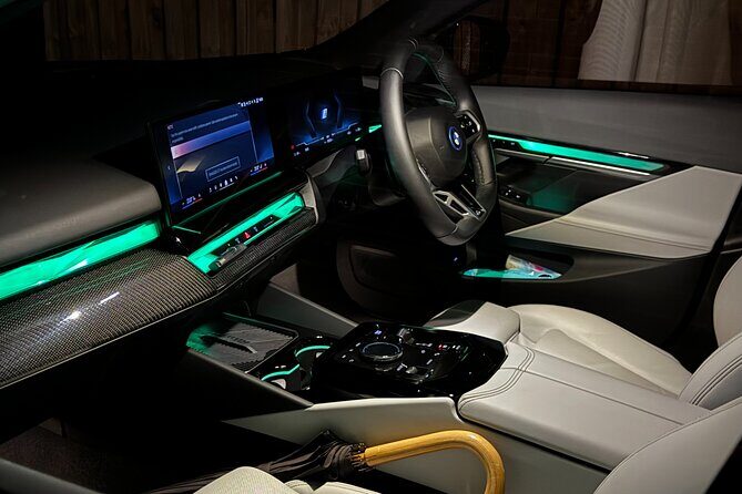 Melbourne Luxury EV Airport Transfer - The Sum Up
