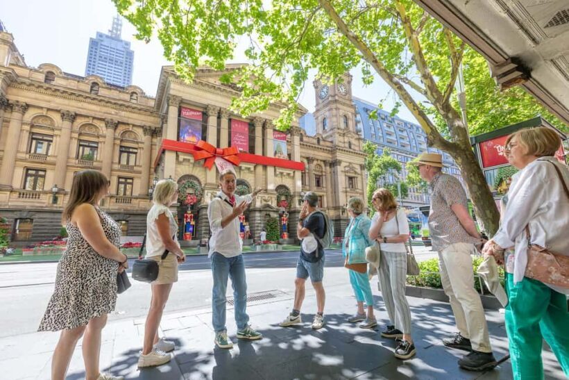 Melbourne: Private Guided Walking Tour: Introduction to City - Exploring Melbourne with a Local Guide