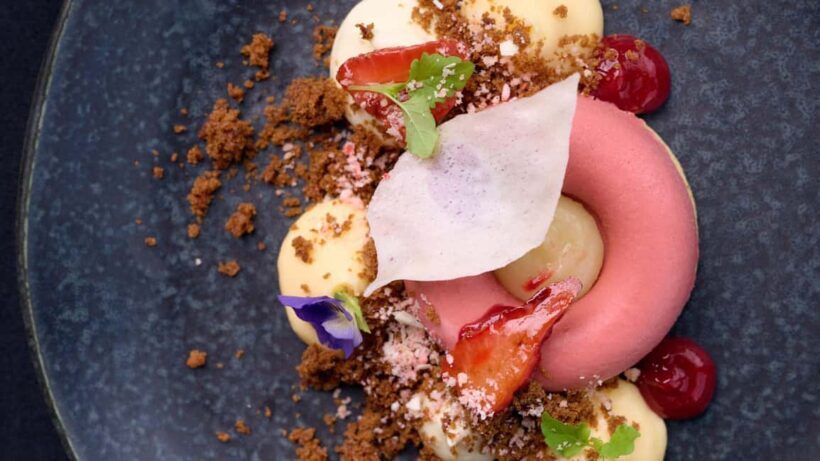 Melbourne: Skydeck and Altitude Dining Experience - Key Points