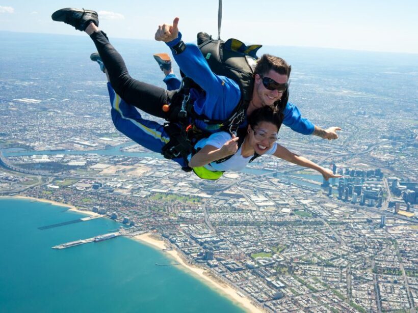 Melbourne: Tandem Skydive Experience over St. Kilda Beach - Key Points