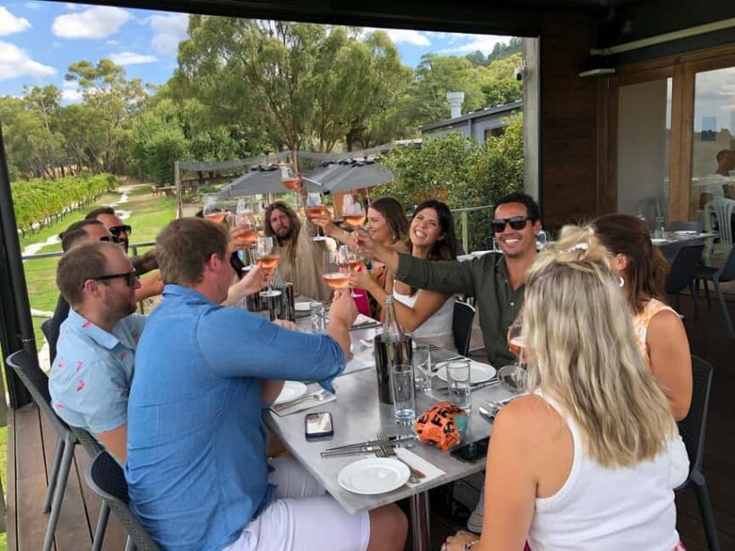 Melbourne: Yarra Valley Food & Wine Trip with 1 Wine Bottle - Why This Tour Works Well