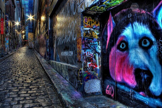 Melbourne's Secret Scavenger Hunt - Frozen Idols, Shifting Walls - Key Points