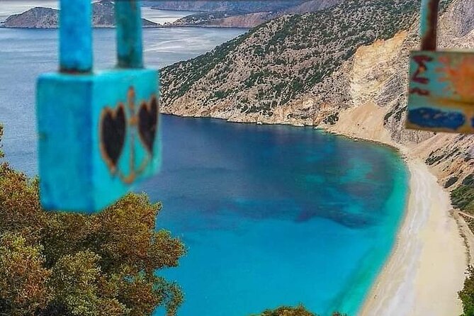 Melissani Lake-Drogarati Cave-Myrtos Photo Stop, Privet tour - The Itinerary Breakdown