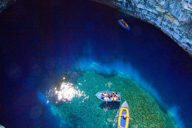 Melissani lake - Drogarati gave - Myrtos foto stop - Practical Details and Tips