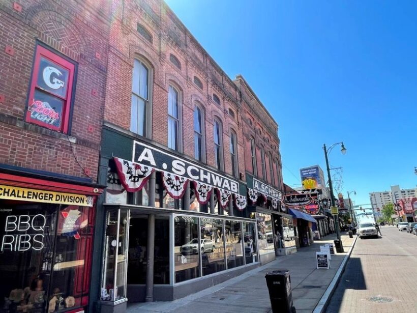 Memphis: 1-Hour Beale Street Guided Walking Tour - What’s Not Included