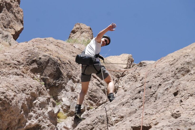 Mendoza: Trekking, Abseiling and Zipline - Whats Included and Whats Not