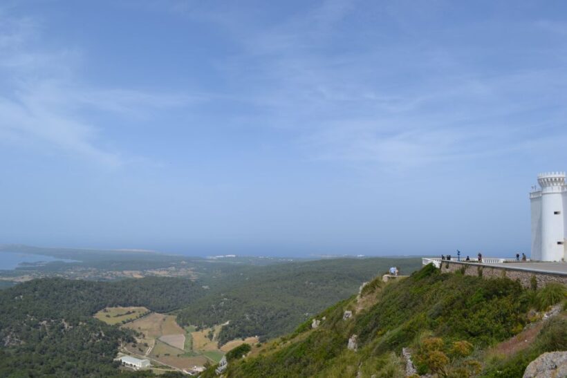 Menorca: Full-Day Island Tour with Guide - Analyzing the Experience: Value, Comfort, and Authenticity