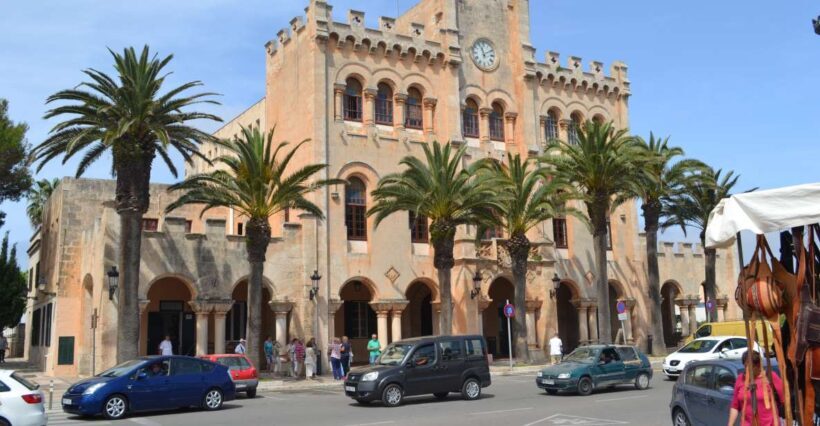 Menorca: Full-Day Island Tour with Guide - The Sum Up