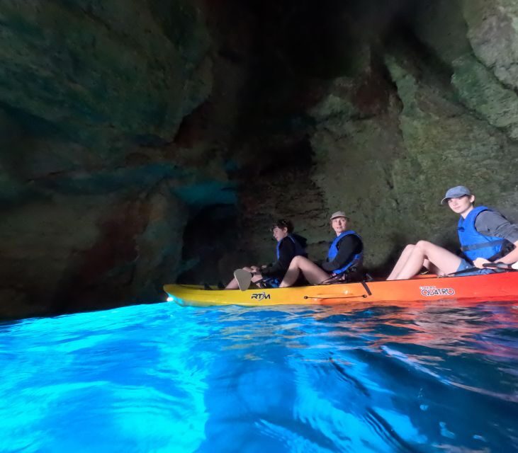 MENORCA: Kayak cave route + photo session. - Key Points