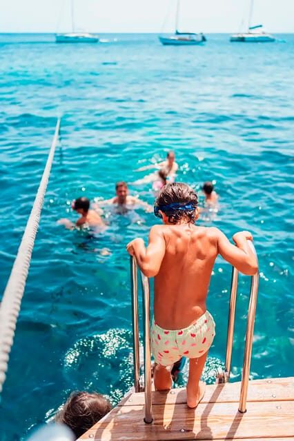 Menorca: Natural Coves and Beaches Boat Trip & Paella Lunch - Reviews: Authentic Voices from Past Travelers