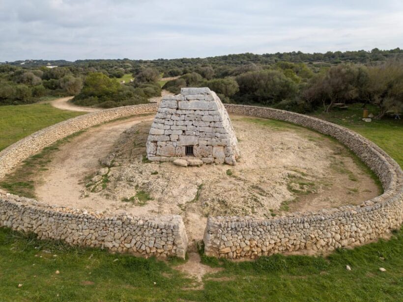 Menorca: Naveta des Tudons Burial Monument Ticket Entrance - What It’s Like to Visit