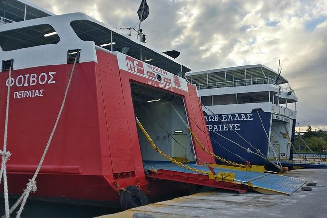 Mercedes Private Transfer Athens - Piraeus - Inside the Vehicle: Comfort and Connectivity