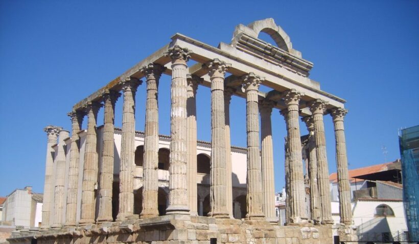 Merida: Guiding Walking Tour with Theater and Amphitheatre - FAQ