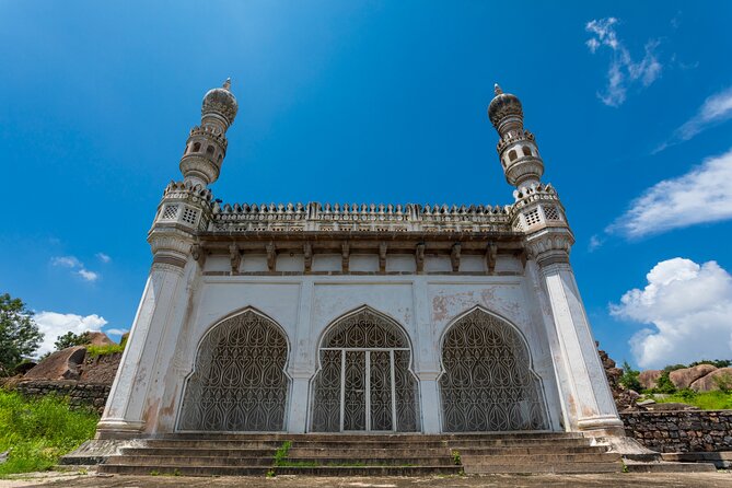 Mesmerising Hyderabad Heritage Cultural Tour with Ethnic lunch - Visiting Qutb Shahi Tombs: A Melange of Mausoleums