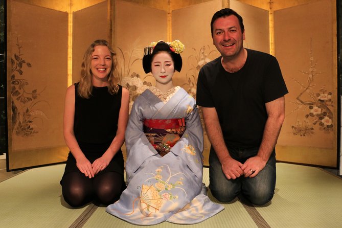 Mesmerizing Dinner With Maiko & Geisha - Traditional Kaiseki Set-Menu
