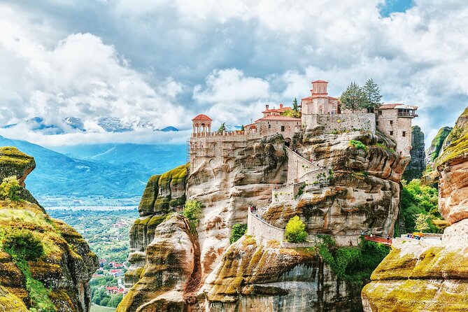 Meteora Full Day Private Tour From Athens Including Lunch - Customizable Itinerary