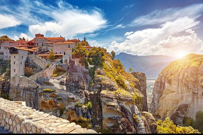 Meteora Full Day Private Tour From Athens Including Lunch - Knowledgeable Drivers and Insights
