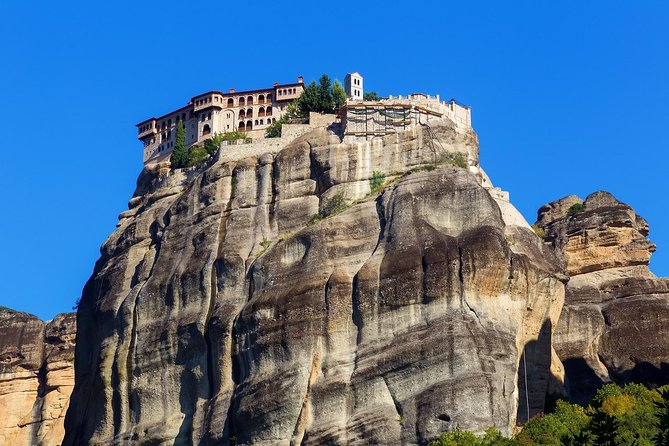 Meteora Monasteries Day Trip From Thessaloniki - Dress Code and Accessibility