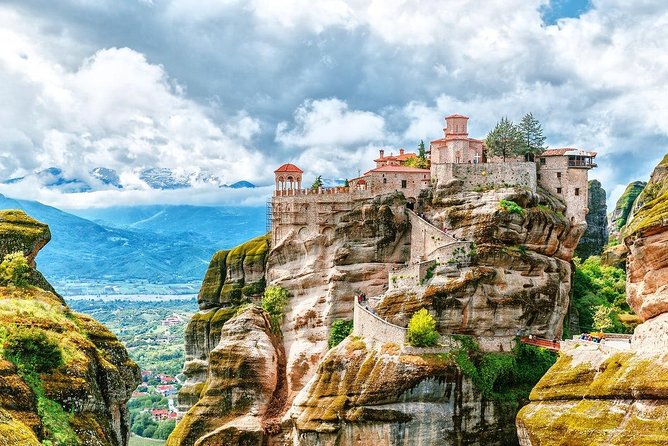 METEORA :Private Day Trip From Athens Unesco World Heritage - Discovering the Natural History Museum
