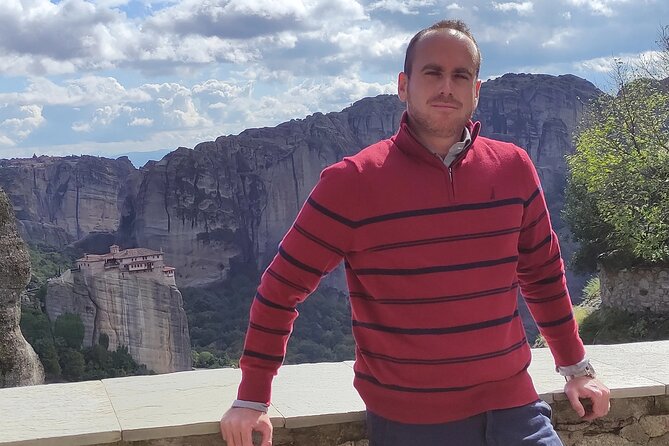 Meteora: Private Day Trip From Thessaloniki - Exploring the Monasteries of Meteora