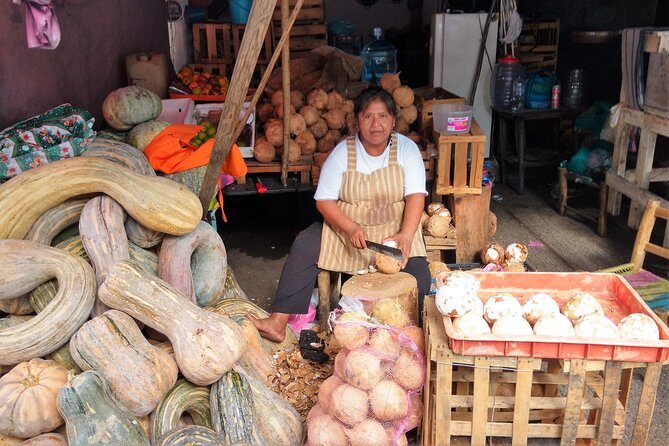 Mexican Cooking Class & Market Tour with a Professional Chef - Who should consider this experience?